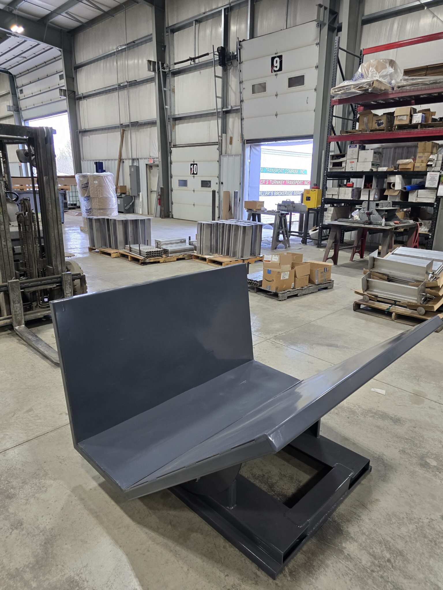 2-Yard Open-Side Hopper | Heavy-Duty & Reliable